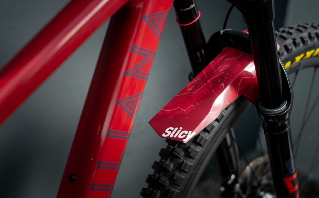 Custom Enduro / DH mudguard - Slicy custom mudguards.
